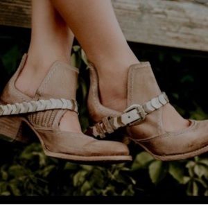 Freebird by Steven | Shoes | Freebird By Steven Blade Booties | Poshmark